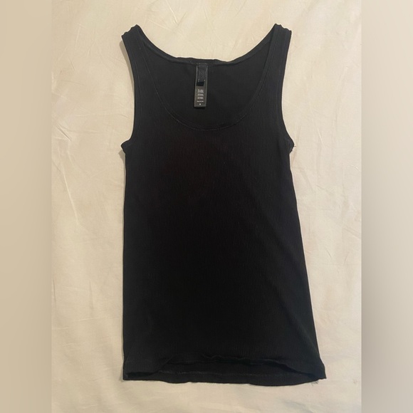 SKIMS | Tops | Skims Tank Top | Poshmark